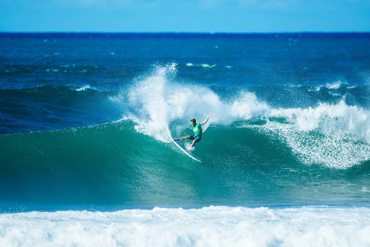 João Chumbinho estreia na elite do surf mundial - ErreJota Notícias