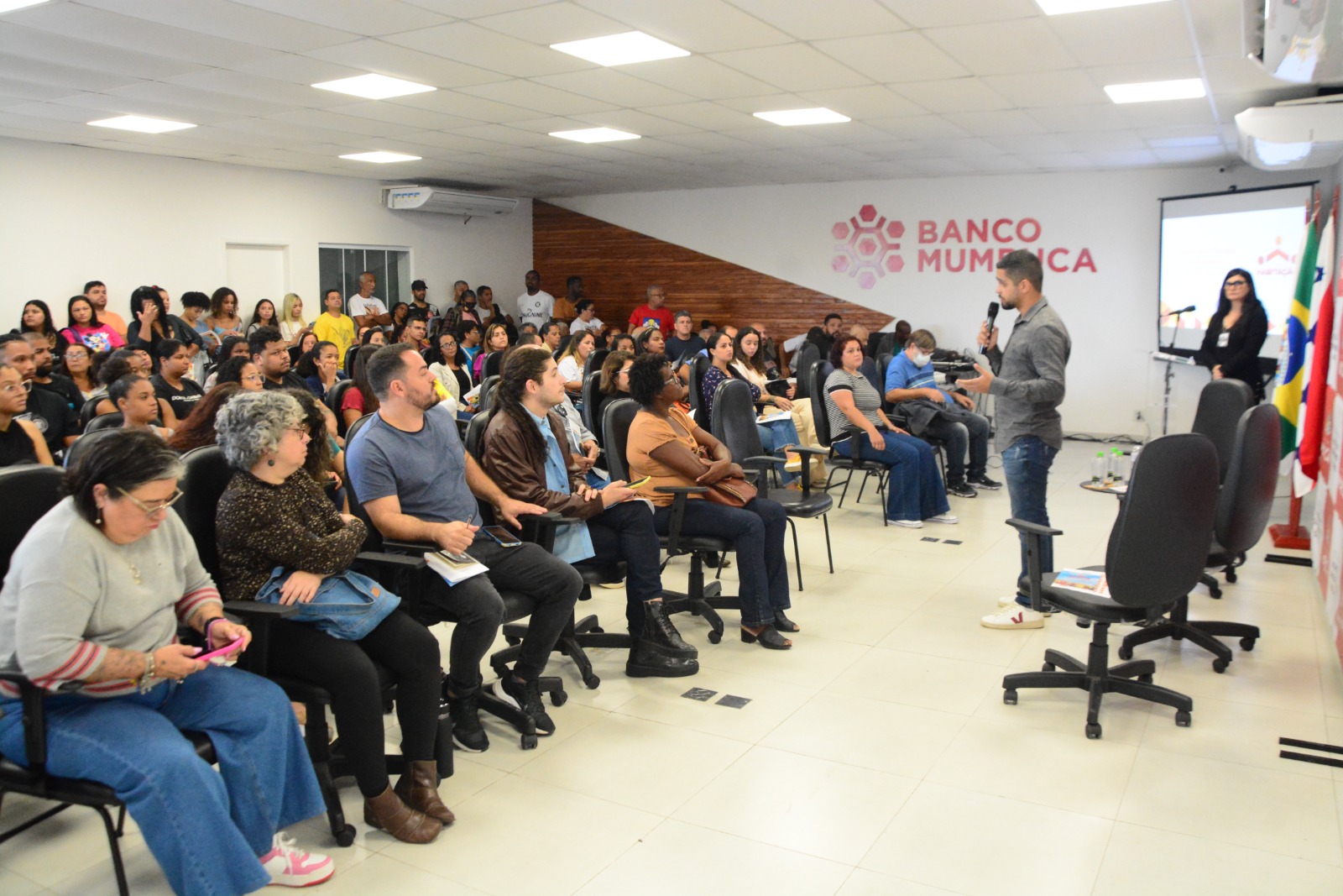 Maricá Realiza Audiência Pública De Revisão Do Plano Local De Habitação
