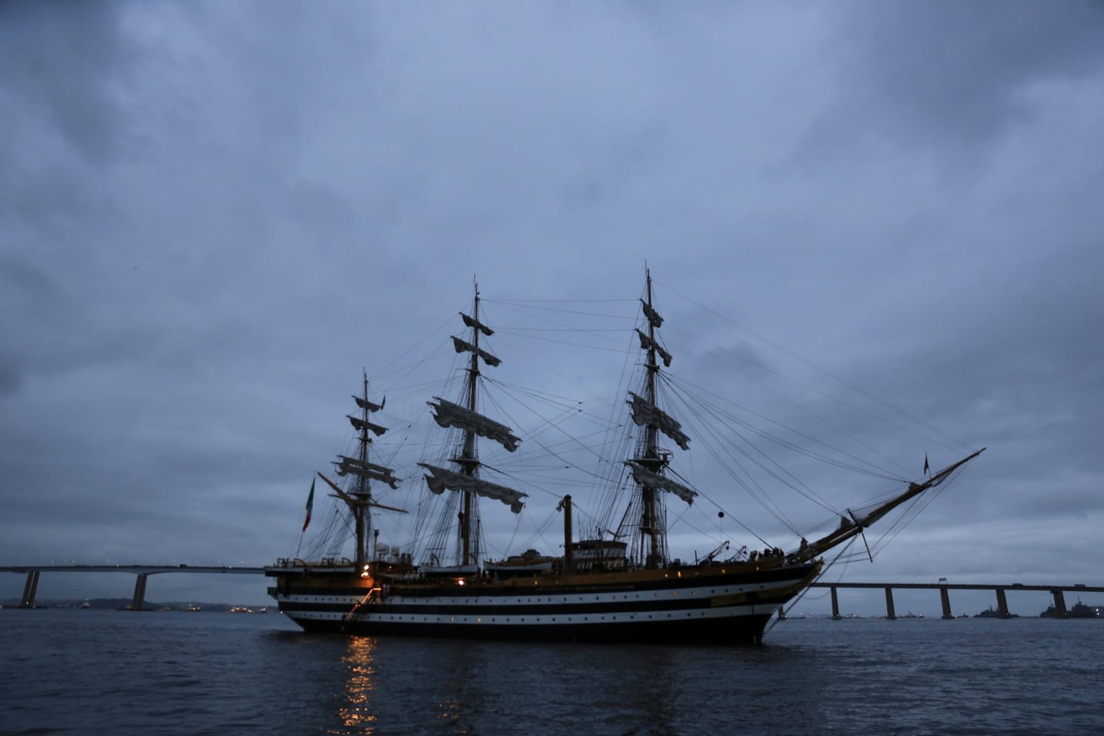 Niterói recebe navio italiano considerado um dos mais bonitos do mundo ...